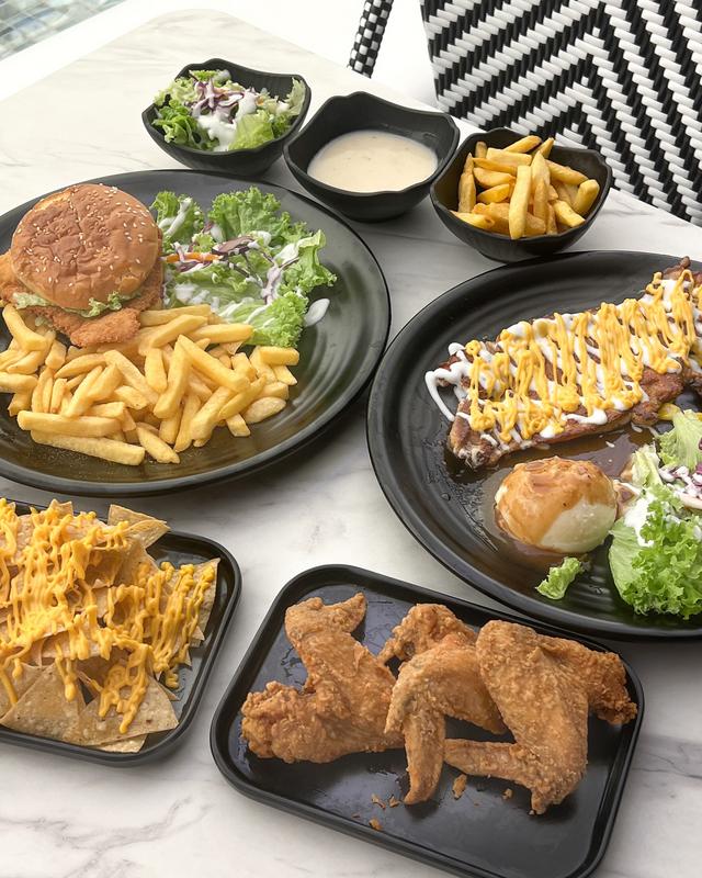 BatterCatch @ VivoCity | WhereHalal